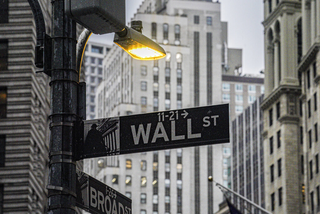 Stocks end higher on Wall Street as earnings roll in | News, Sports ...